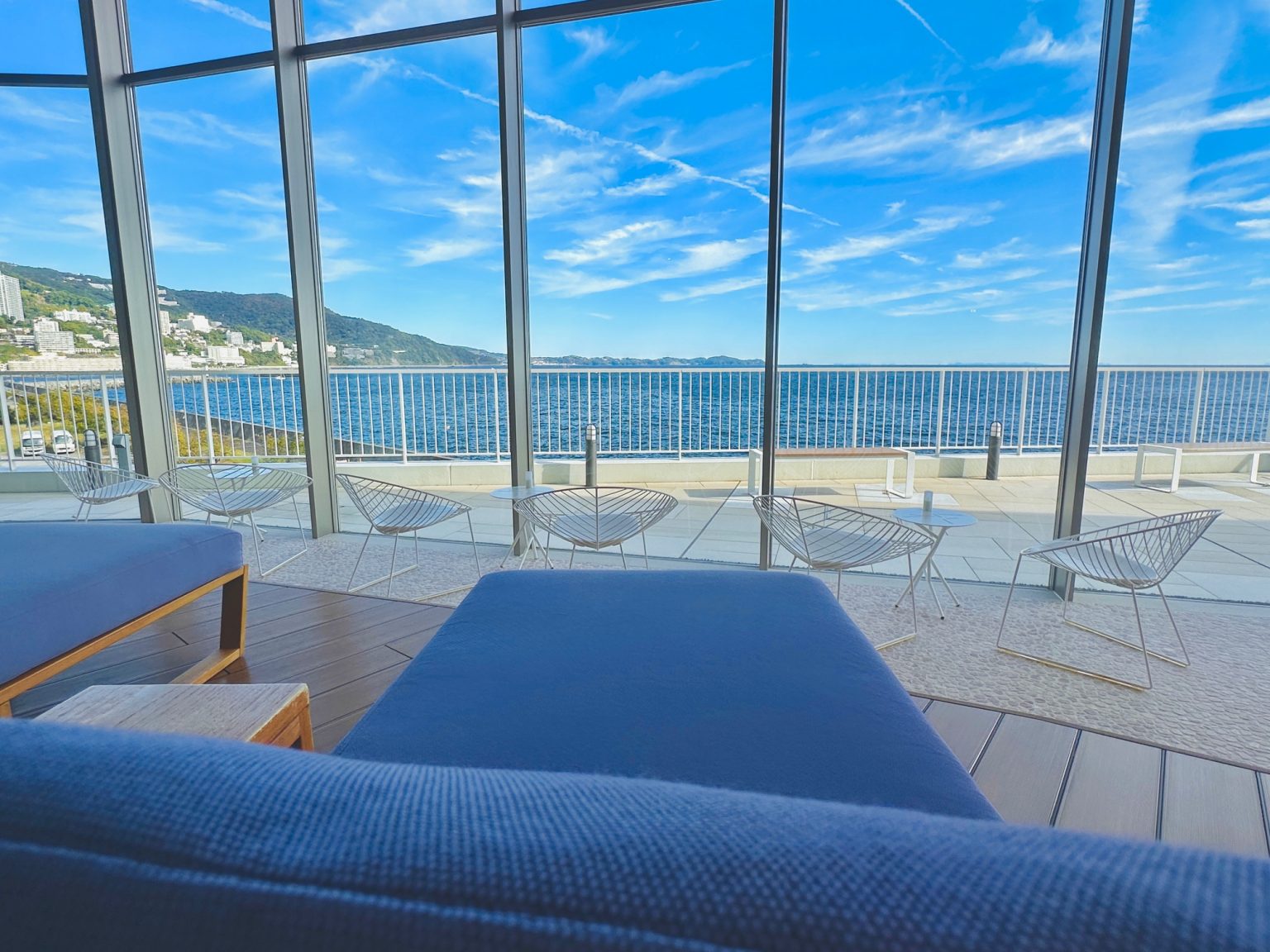 แนะนำหลังจากเที่ยวอาตามิ! จุดแช่น้ำพุร้อนแบบไปเช้าเย็นกลับ “Ocean Spa ...